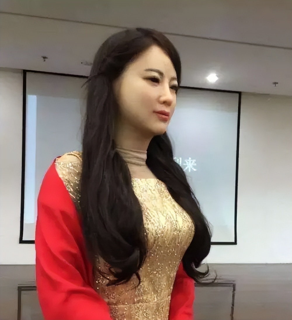 China's first beauty robot looks like a real person, and the whole body ...