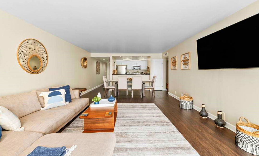 118㎡ modern minimalist log style, warm and natural feeling comfortable ...