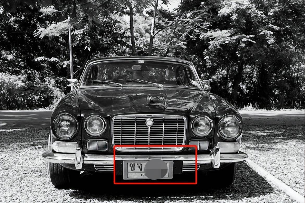 Zhang Guoli's son showed up in Thailand to show off tens of millions of ...