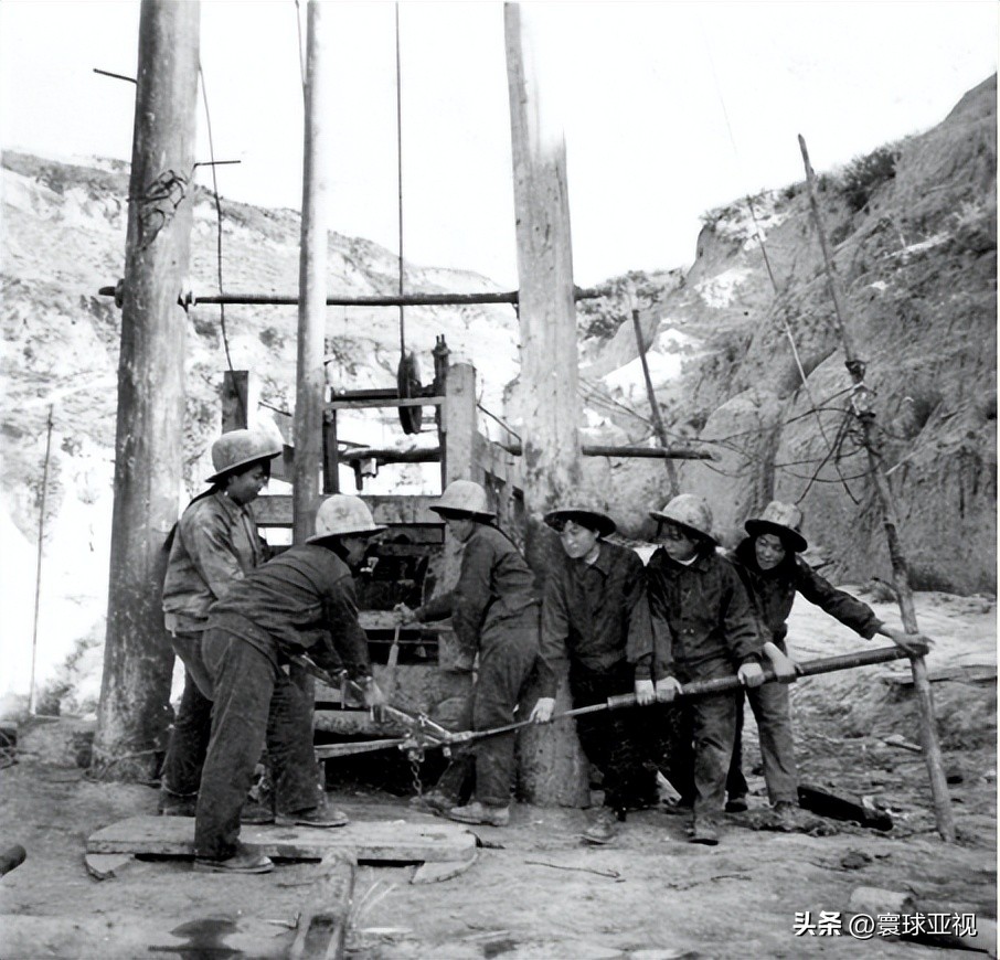 The world's first oil well - Shaanxi Yanchang oil well, oil has been ...