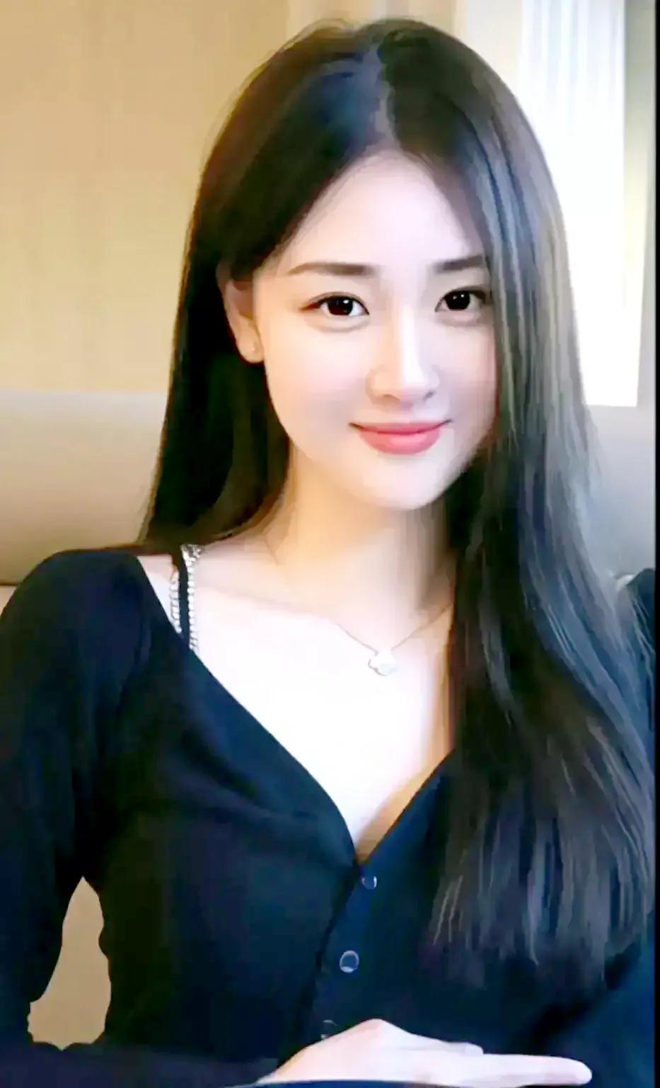 Seven-character quatrains: Love Jiangshan more love beauty - iNEWS