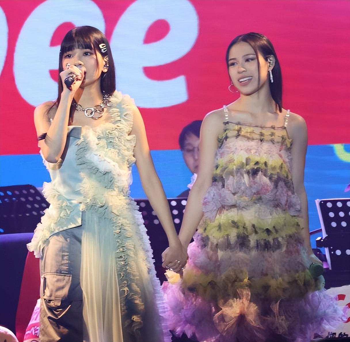 Li Qiyan's girlfriend So Ching quits the Collar team and will ...