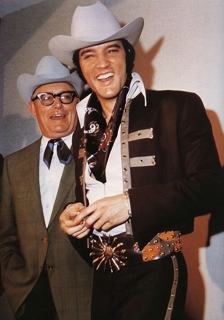 The music legend of Elvis Presley, the music career of Elvis Presley ...