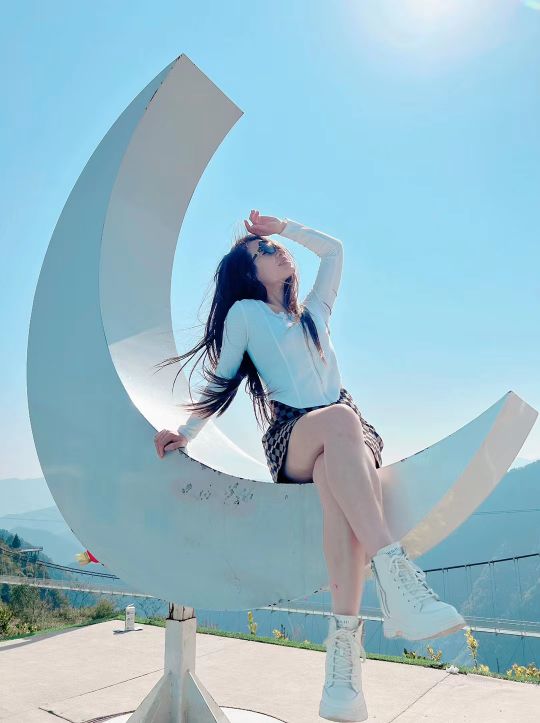 Singer Lei Yu releases sweet new song "Thanks for Fate" - iNEWS