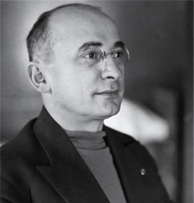 The complete story of the execution of secret police chief Beria - iNEWS