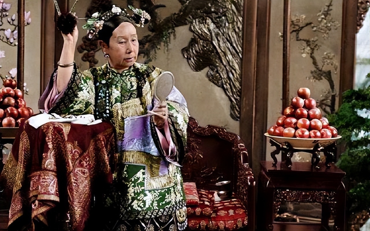 Why was Empress Dowager Cixi buried a year after her death? The funeral ...