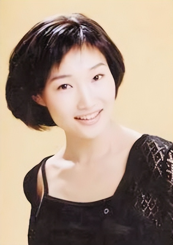 "CCTV National Face" Li Zimeng: 46-year-old unmarried and infertile ...