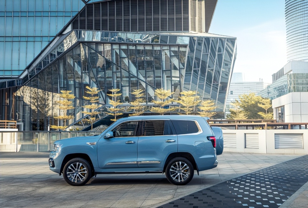 BJ60 and three cars are fighting fiercely, who can lead the trend of ...