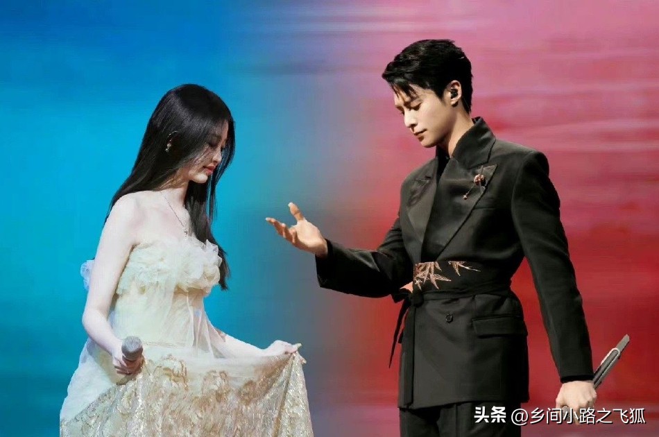 Dream back to [Canglan Jue]!Yu Shuxin and Wang Hedi sang [Amnesia] [Looking for You] - iNEWS