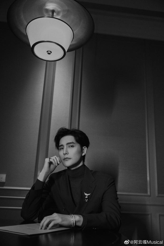 "The Phantom of the Opera" used Ayunga to open the blind box, why was ...