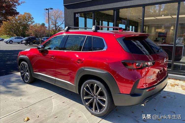 The new Mazda CX-50 is shot overseas, with a tough and atmospheric ...