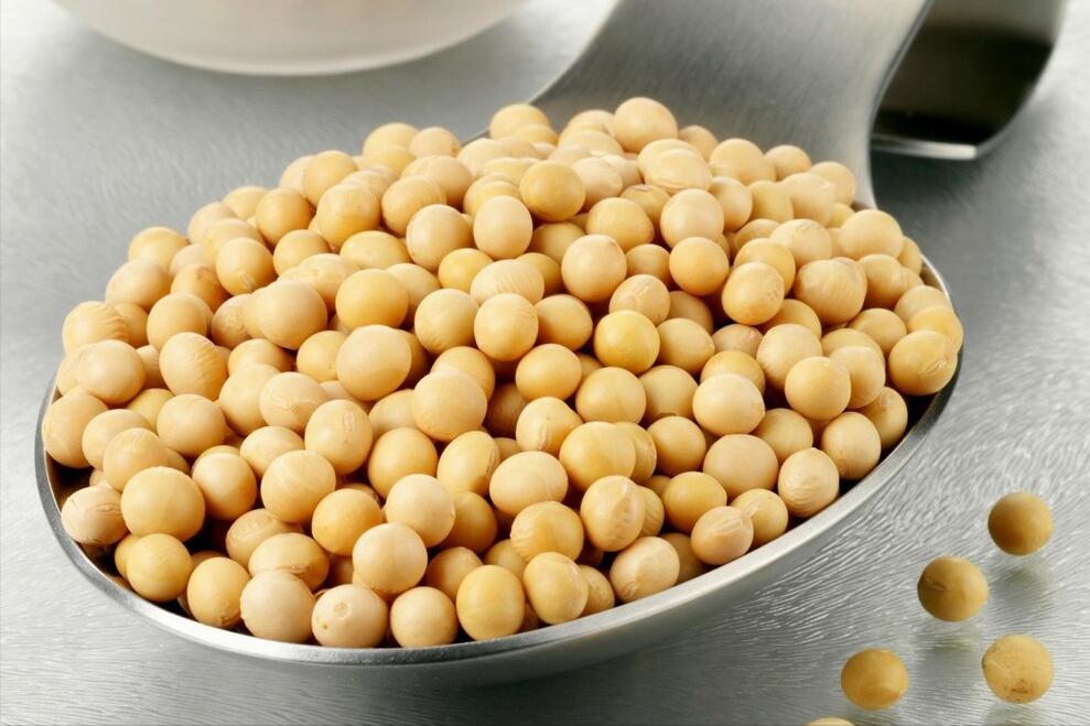 Make soy milk, the soybeans can't be beat directly after soaking, add ...