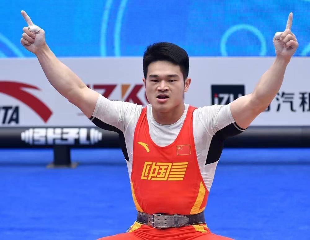 what's going on? Weightlifting Olympic champion Shi Zhiyong only ...