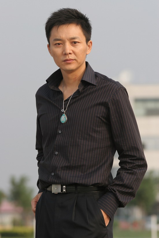 Liu Yijun: He used to read salary scales at the Western Film Studio ...