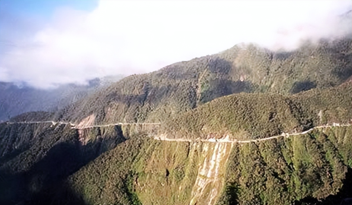 The world's most dangerous road ranking, the first name is Death Road ...