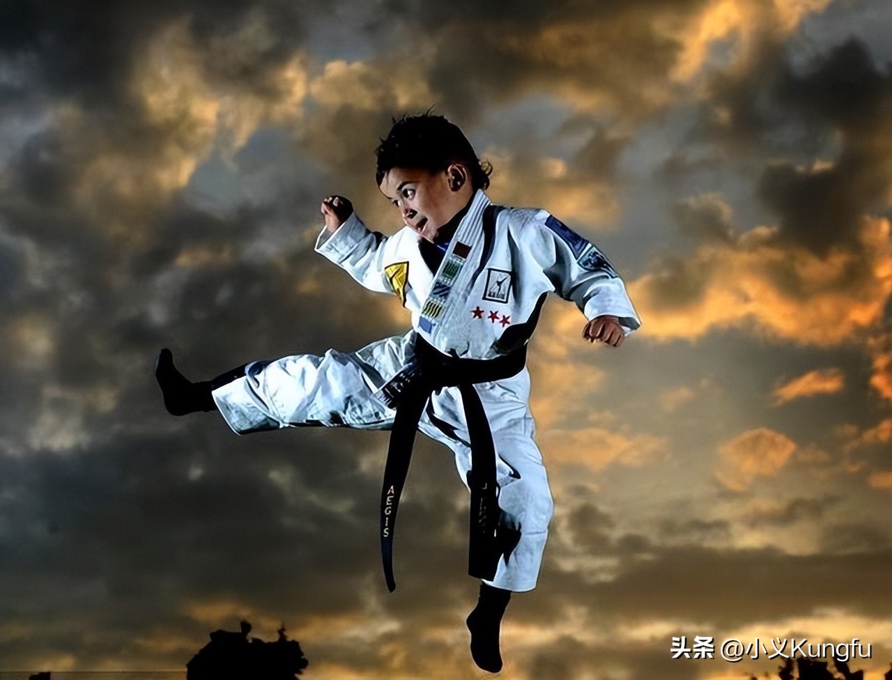 Karate: Based on the Southern Chinese Kung Fu, the strongest martial ...