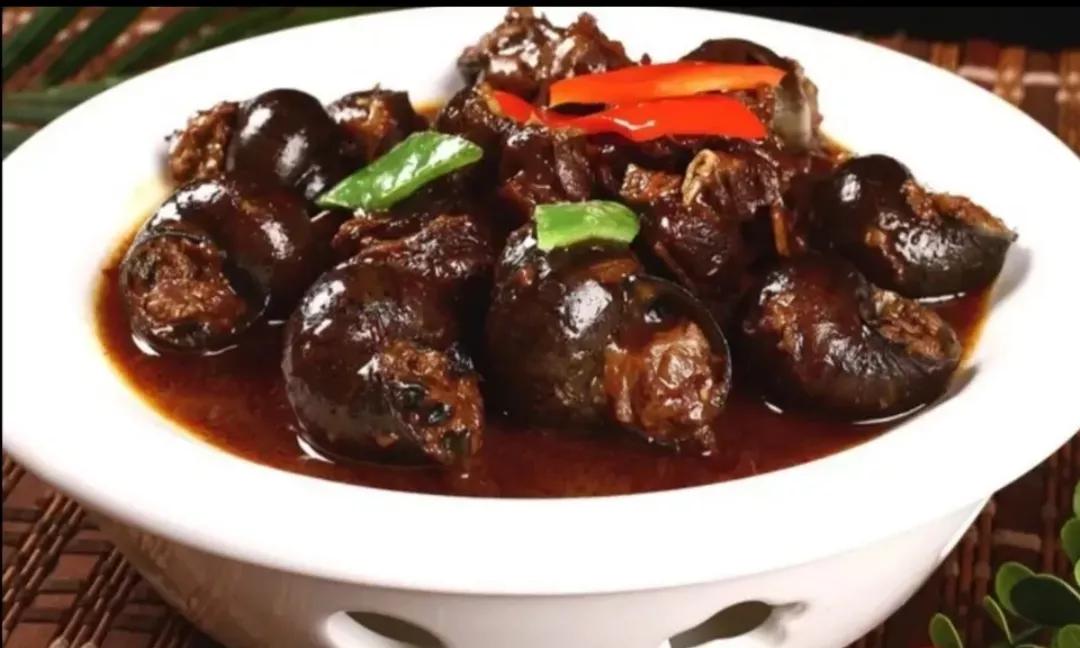 Qingming snail fat like goose - iNEWS