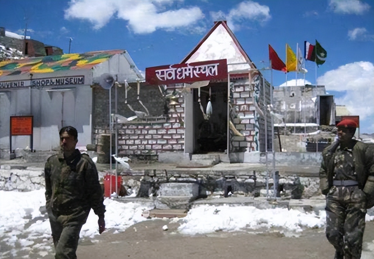 In order to occupy China's Barigas region, India launched 14 military ...