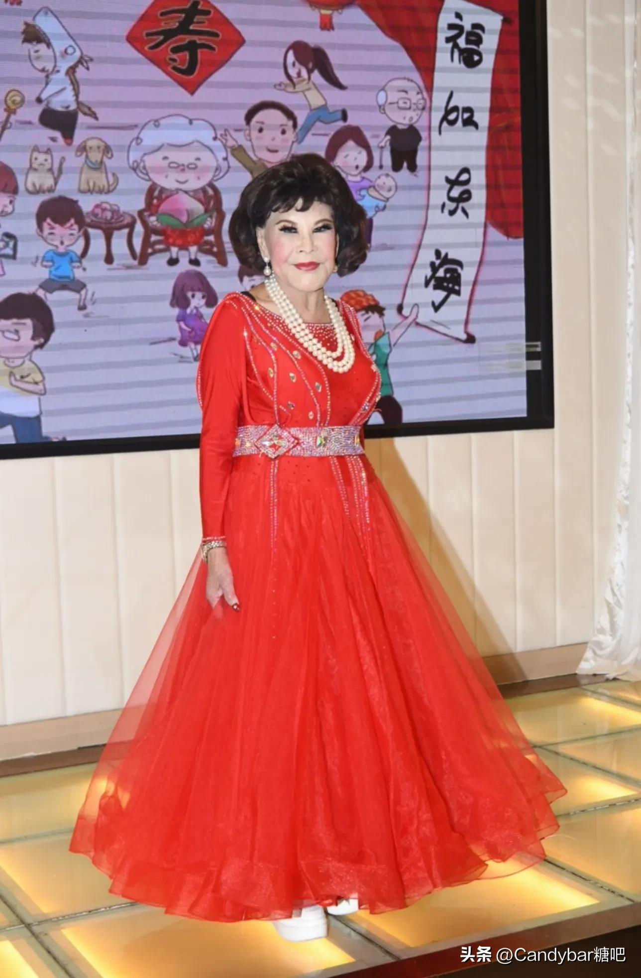 Huang Xiahui flew from the United States to Canada and appeared in ...