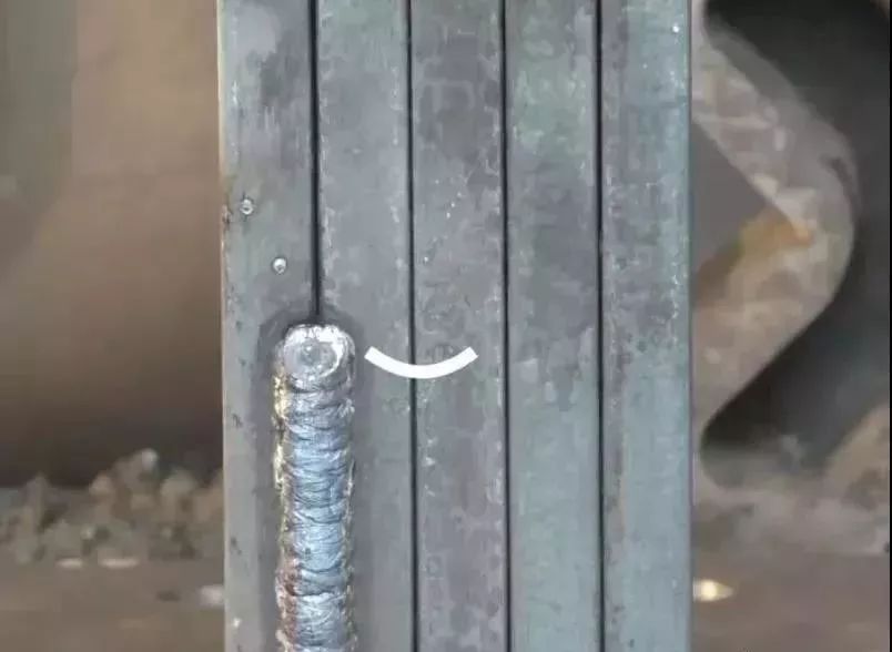 The technique of vertical welding and transporting rods, after reading ...