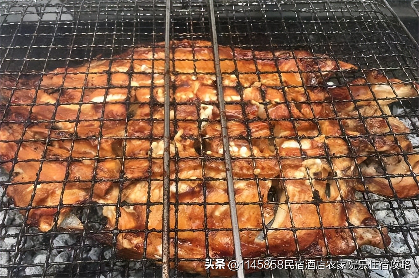 Guiyou Farmhouse, No. 20 Baihewan, Huairou, Beijing, three-board ...