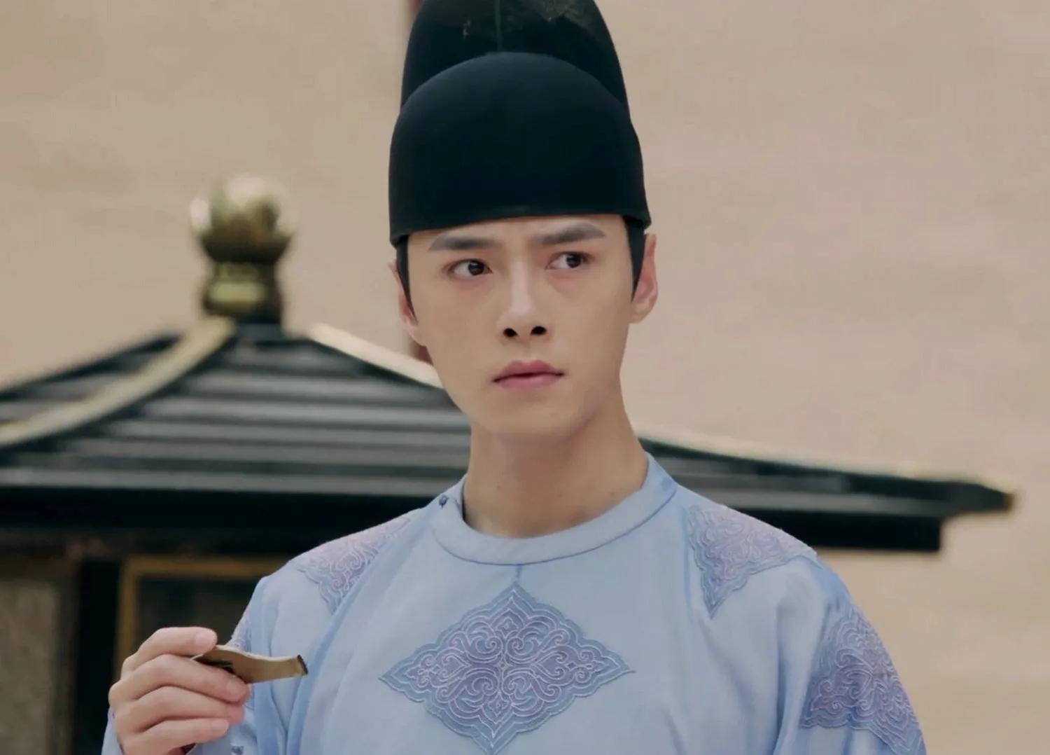 Changge Xing: Changge introduces A Falcon to Wei Shuyu Wei Shuyu ...