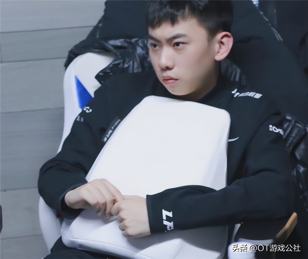 Nuguri praised 369 for leaking: Can it be deleted?Ale: 369 is the strongest against the line ...