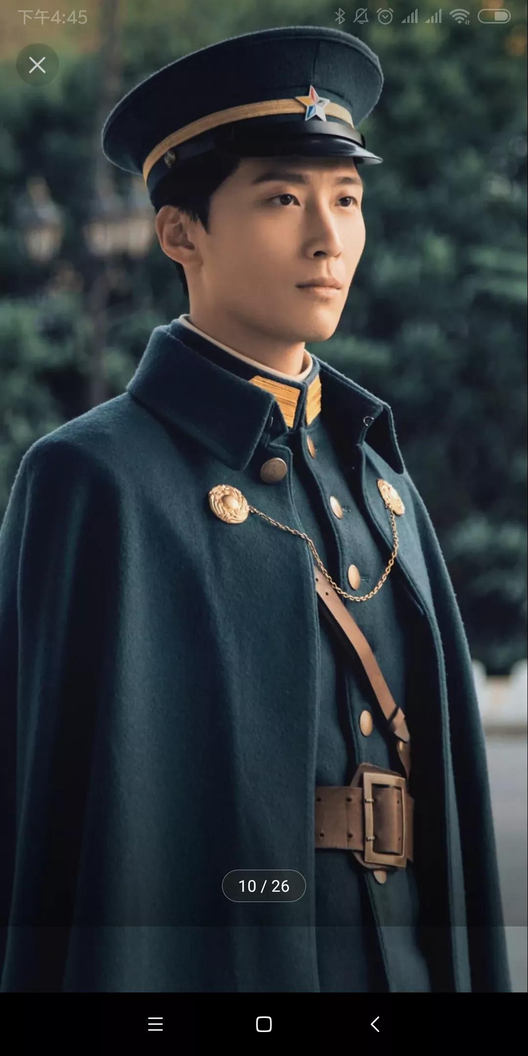 Dou Xiao's third brother is handsome and handsome, especially his eyes ...