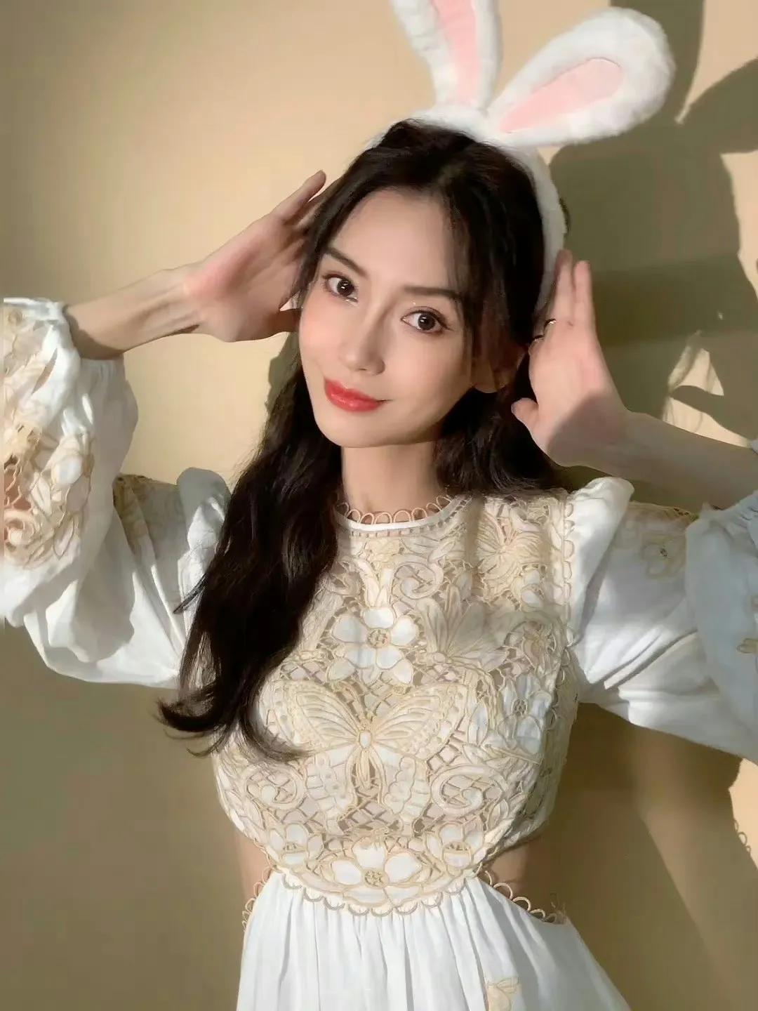 Angelababy Yang Ying posted the owl she met by chance - iMedia