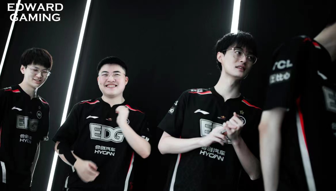 季後賽成8進2，大小王穩定發揮，EDG希望不大，WBG狀態不佳 - 頭條匯