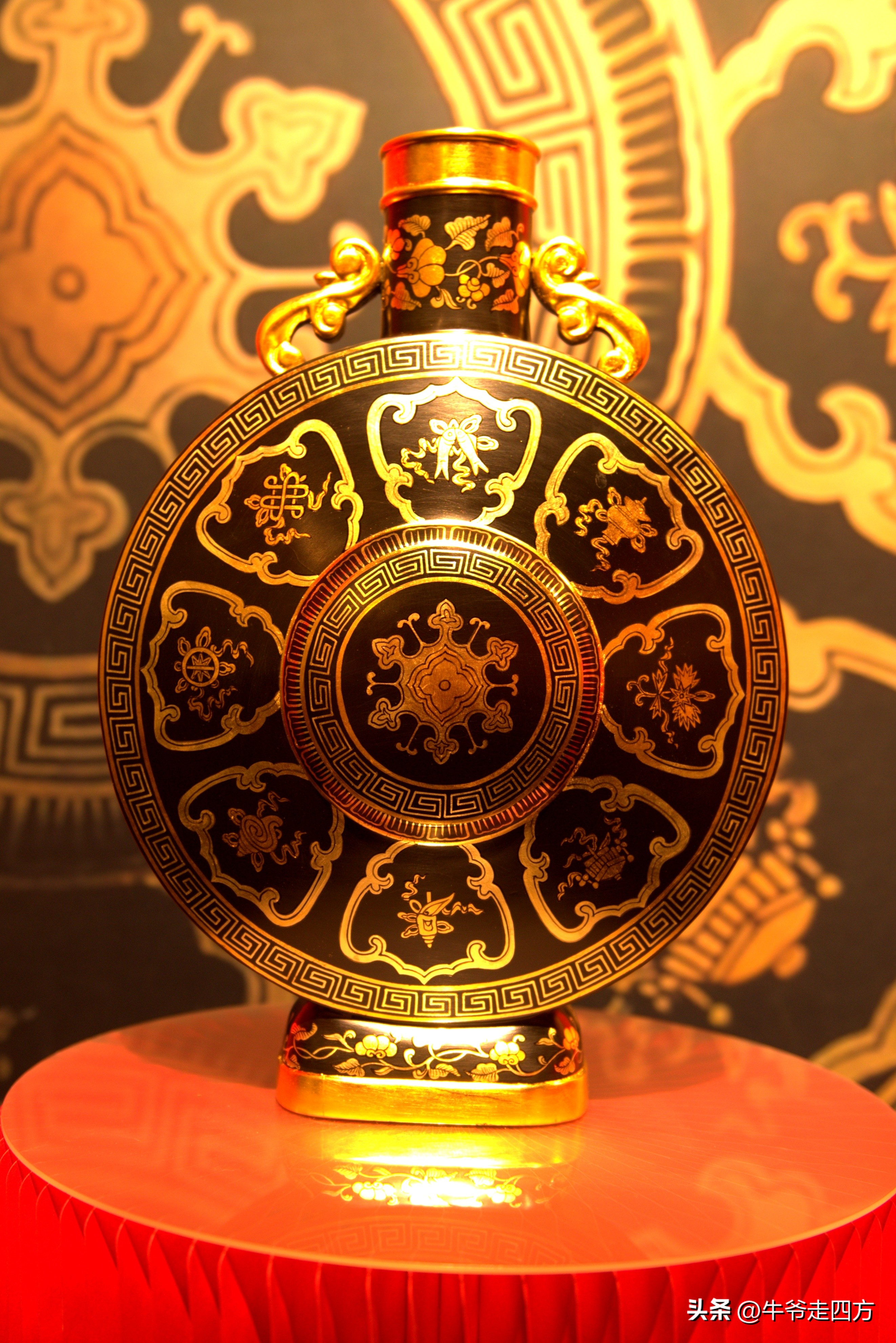 Gold lacquer inlay, known as one of the "Eight Wonders of Yanjing" in ...