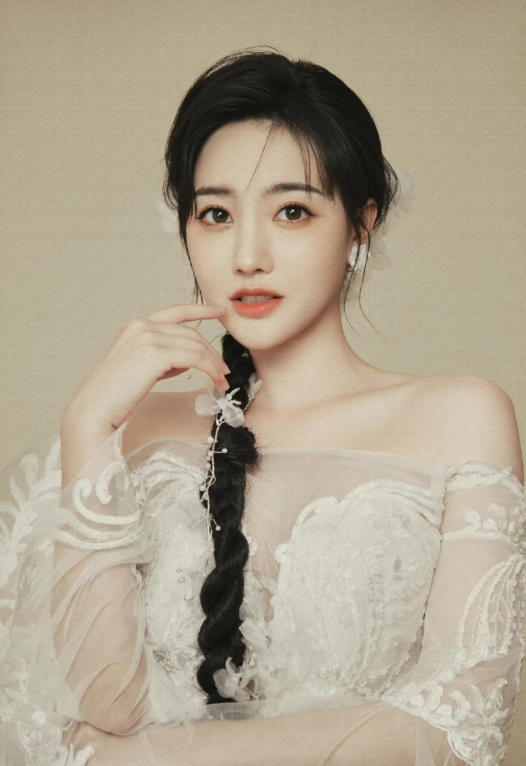 Actor Bai Xinyi - iMedia