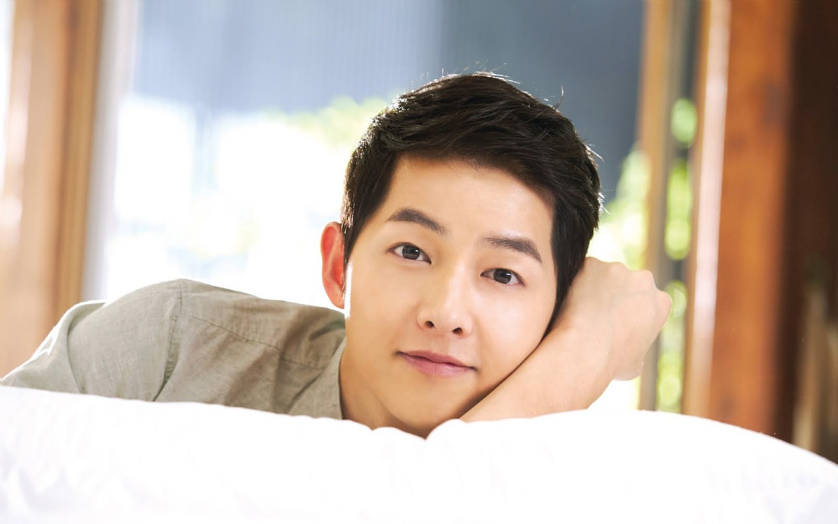 Song Zhongji and his wife appeared on the streets of Rome. The woman ...