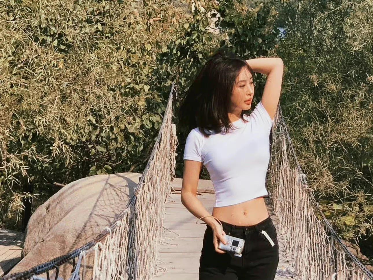 Li Fei'er's beautiful figure. - iMedia