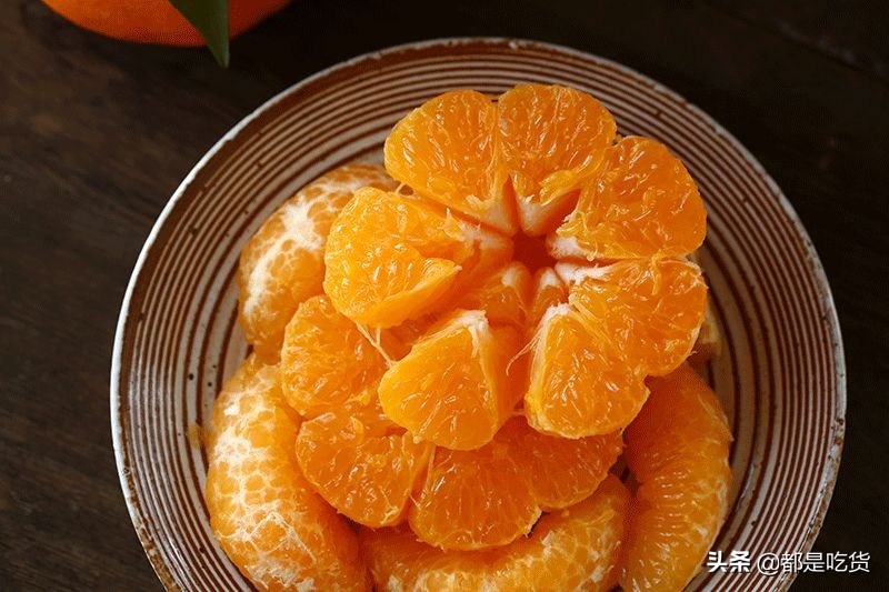 friends!Chunjian rake oranges, which were ripe and put on the shelves a ...
