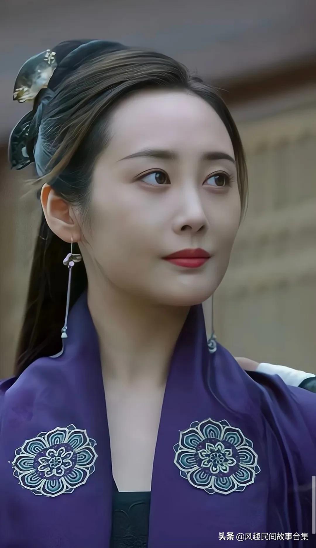 Actor Li Chun, who plays Xuanyuan Qingfeng, a swordsman in the snow, a ...