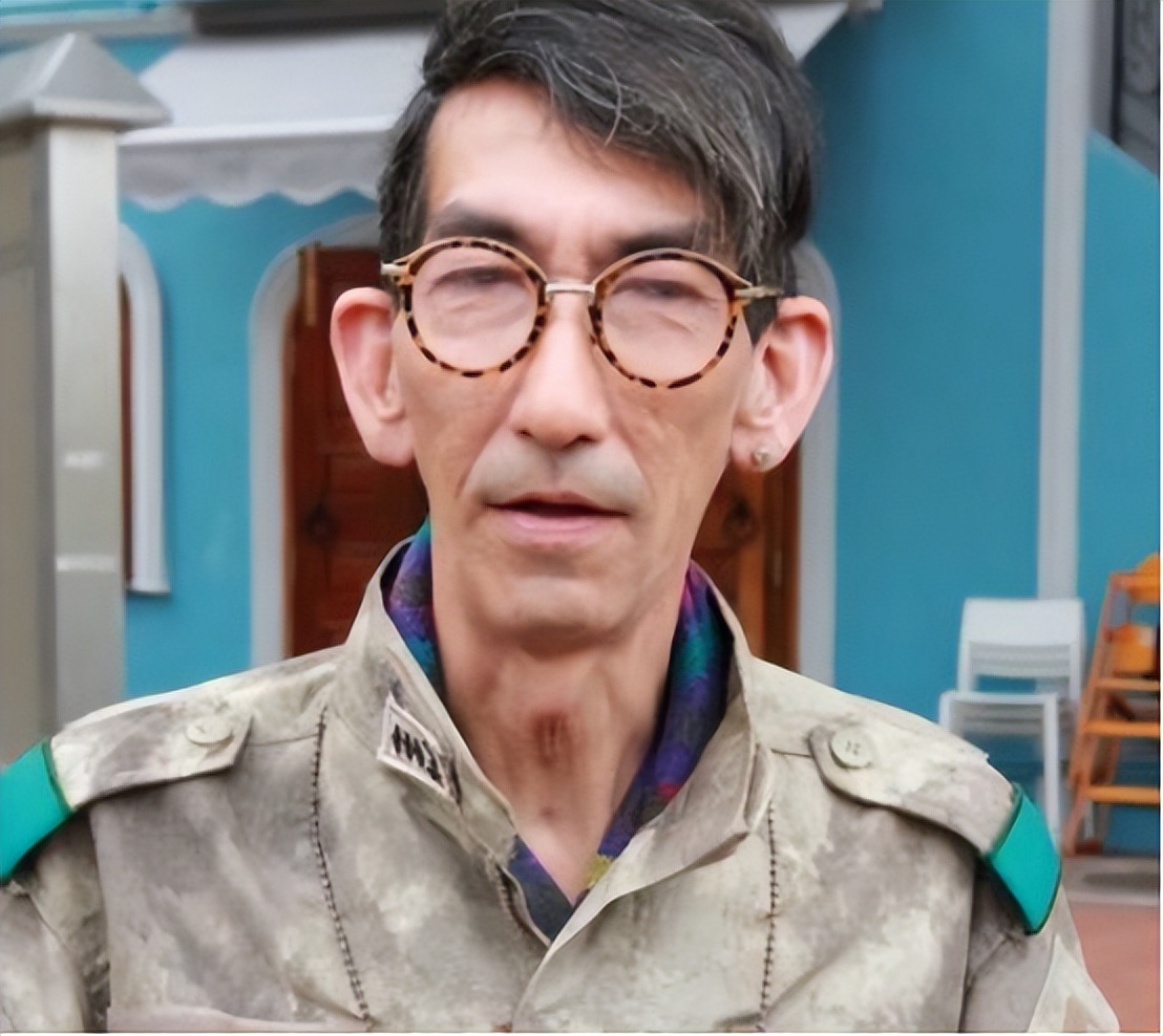 It was revealed that Paul Che lost his job because of recording a show ...