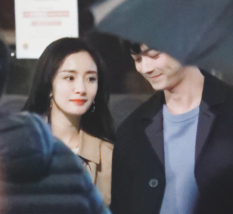 27-year-old Xu Kai is about to go bald, and his hairline looks like Yang Mi. The idol drama of ...