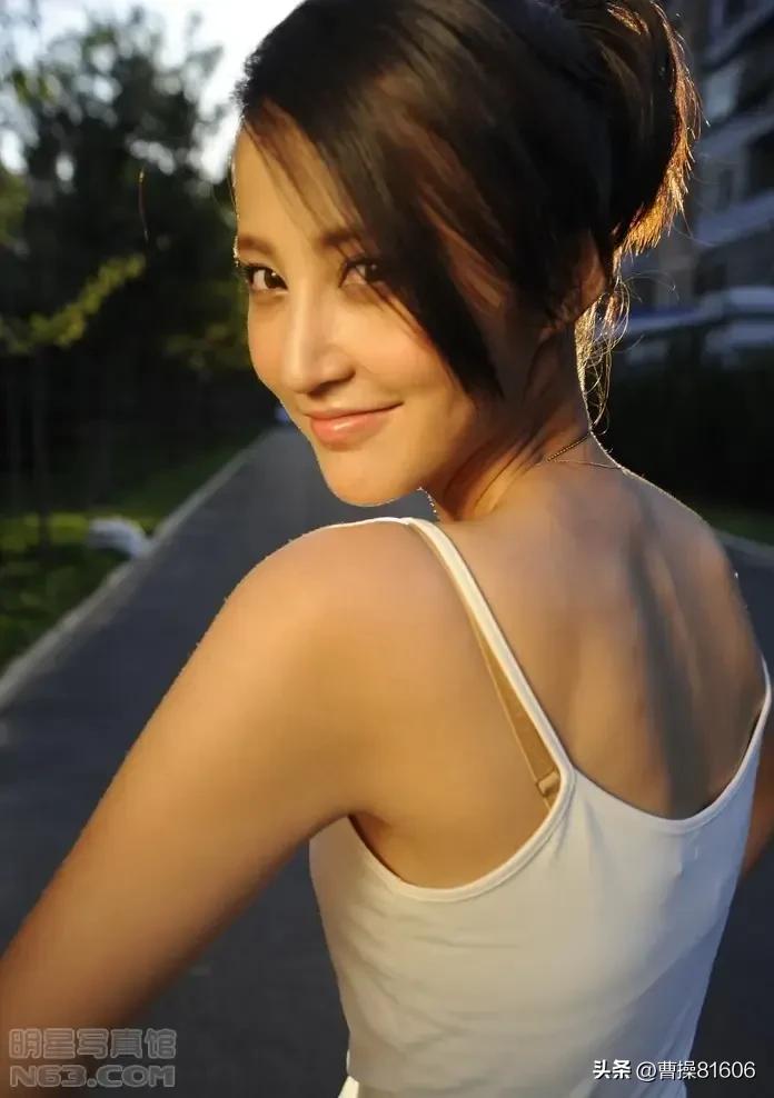 Sexy Goddess Zhang Xinyi - iNEWS