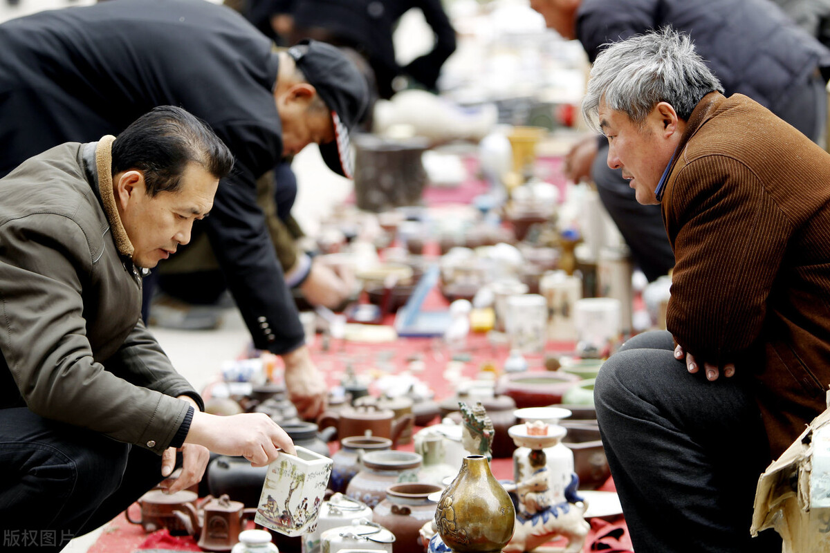 If antique collectors want to quietly enjoy the happiness of collecting ...