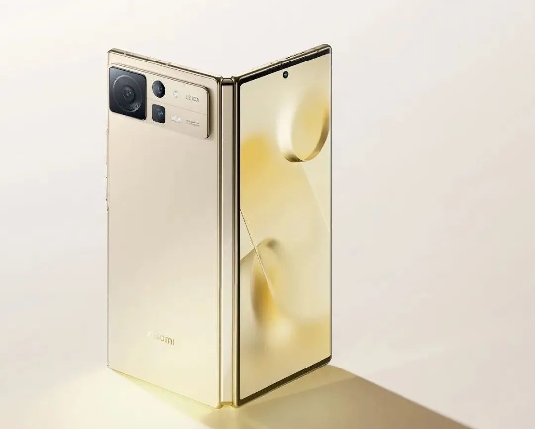 Three years of wind and rain, three years of love, who can use the ...