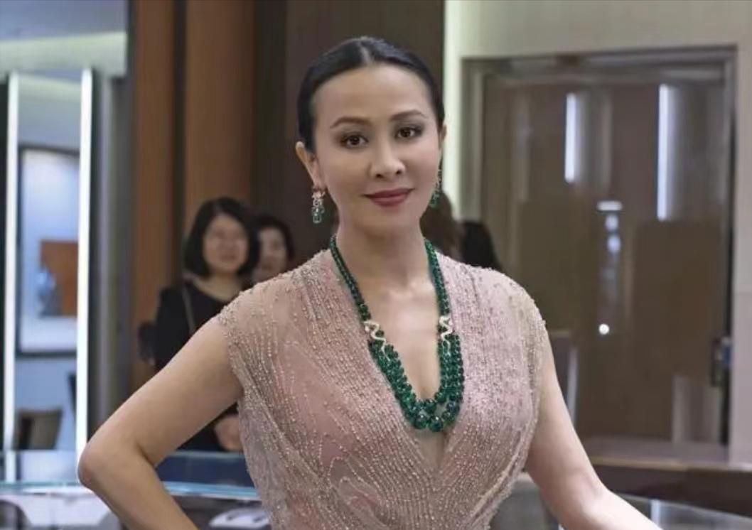 Liu Jialing arrives at Li Jiaxin, the rich second-generation Xu Jinheng of the actress squeezed ...