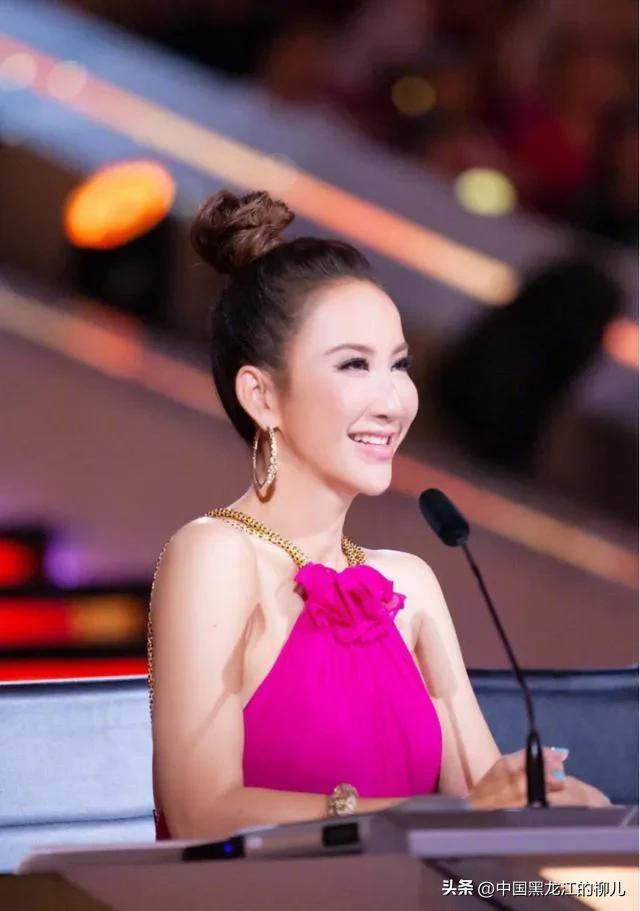 Singer Coco Lee amazing pictures - iMedia