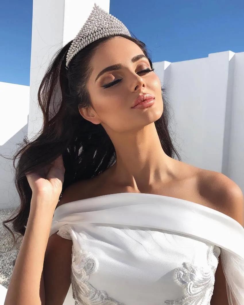 Peerless Beauty Beauty Photo "Issue 791" - iNEWS