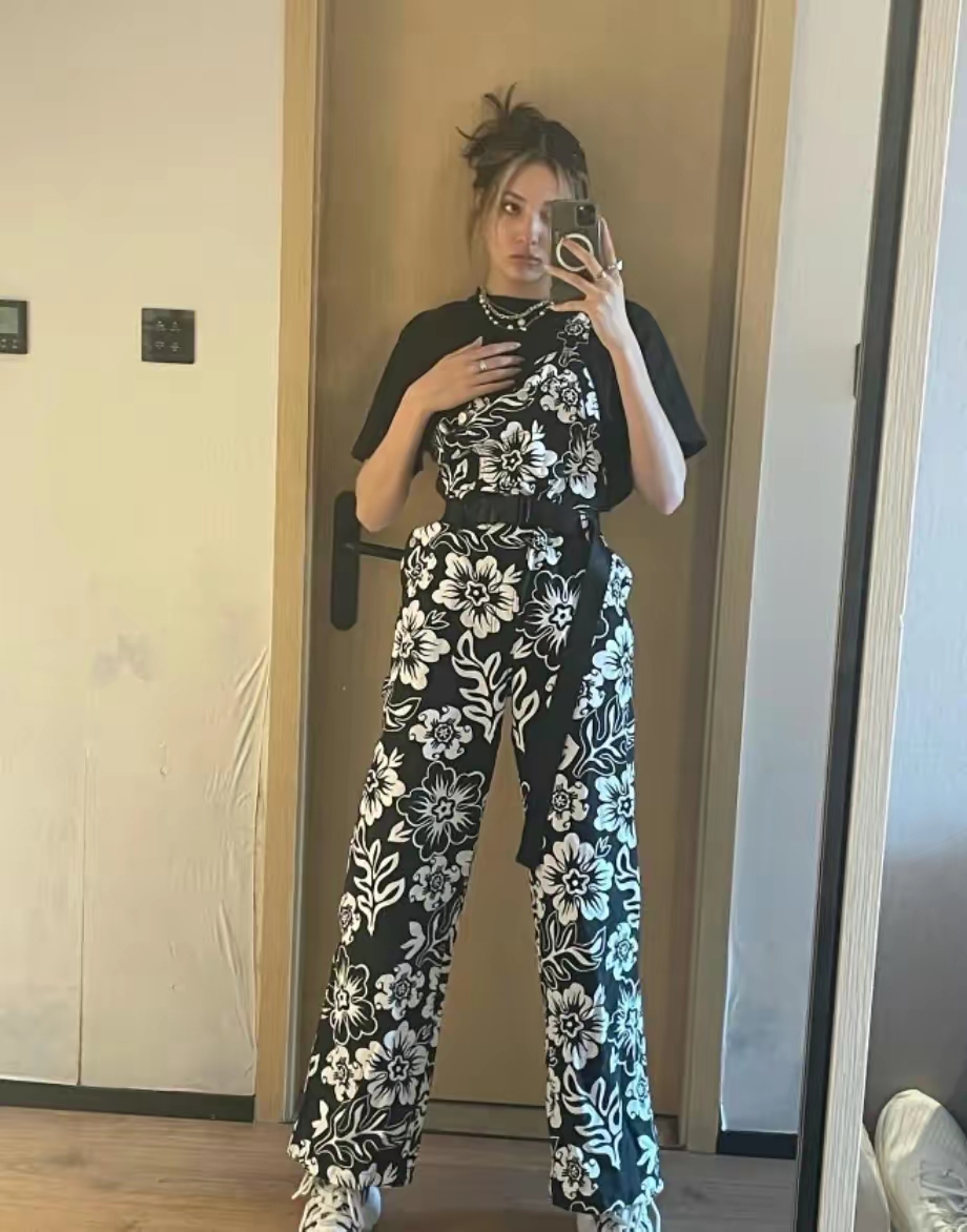 18-year-old Gu Ailing grabs the spotlight with her abdominal muscles ...