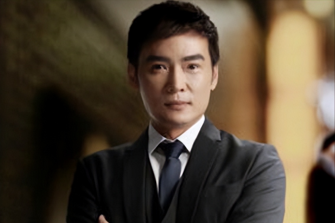 Actor Jiao Enjun: Being robbed of billions of fortunes and daughters by ...