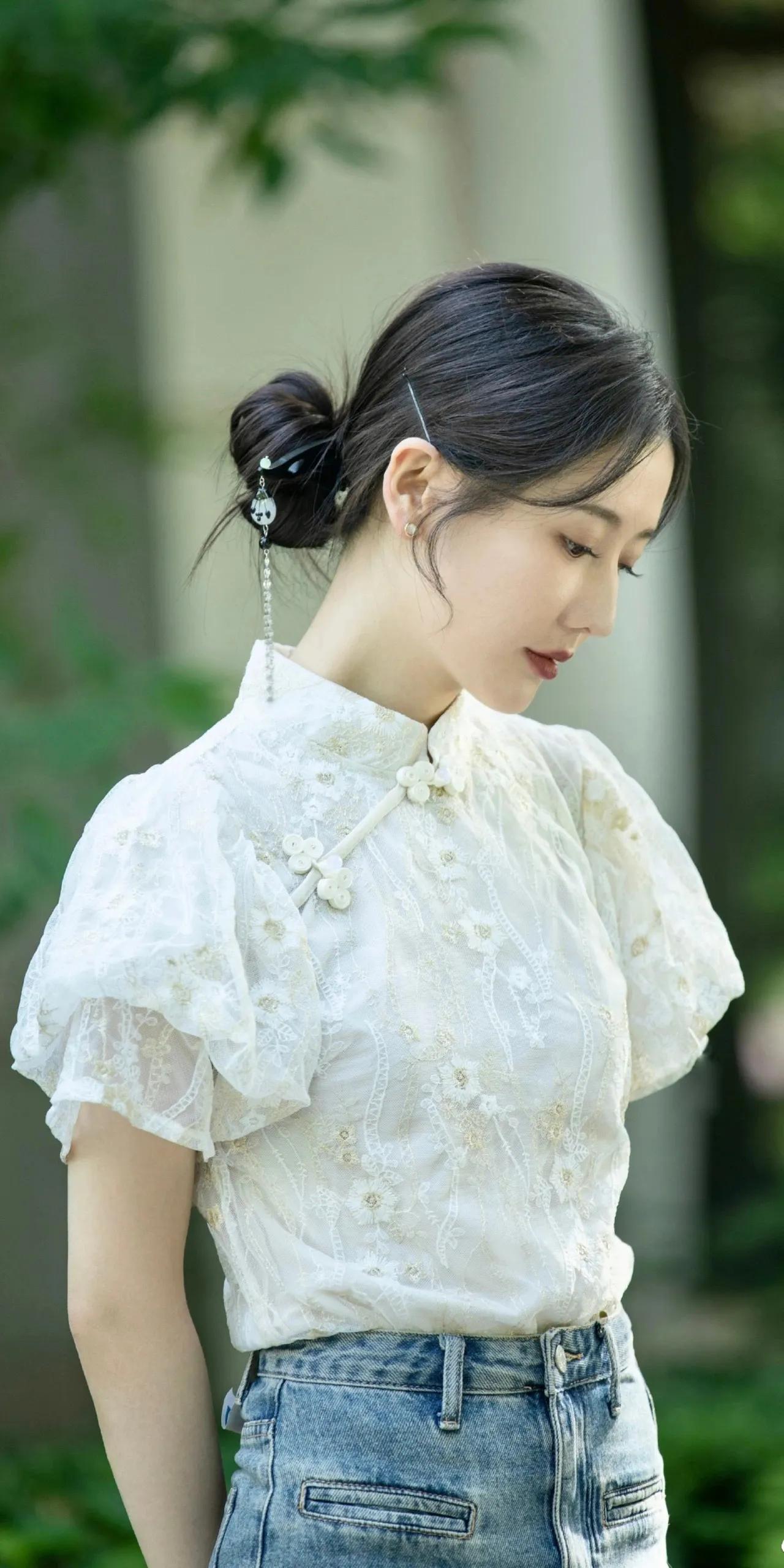 Li Mozhi & Zhao Liying - iNEWS