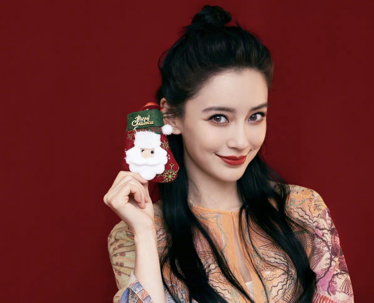 Yang Ying's studio posted pictures for business, but was complained by ...
