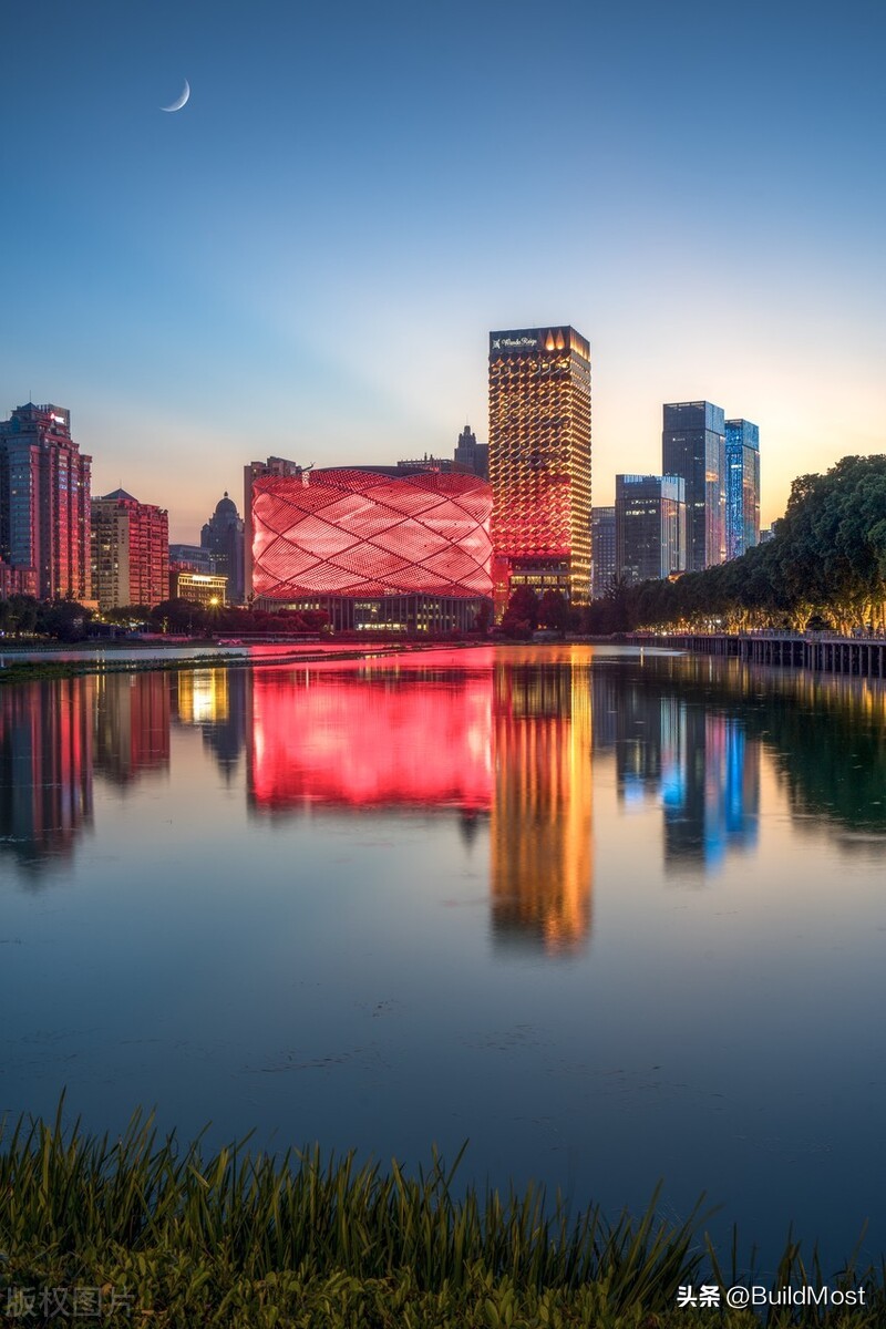 The most suitable "red lantern" building is the "most difficult ...