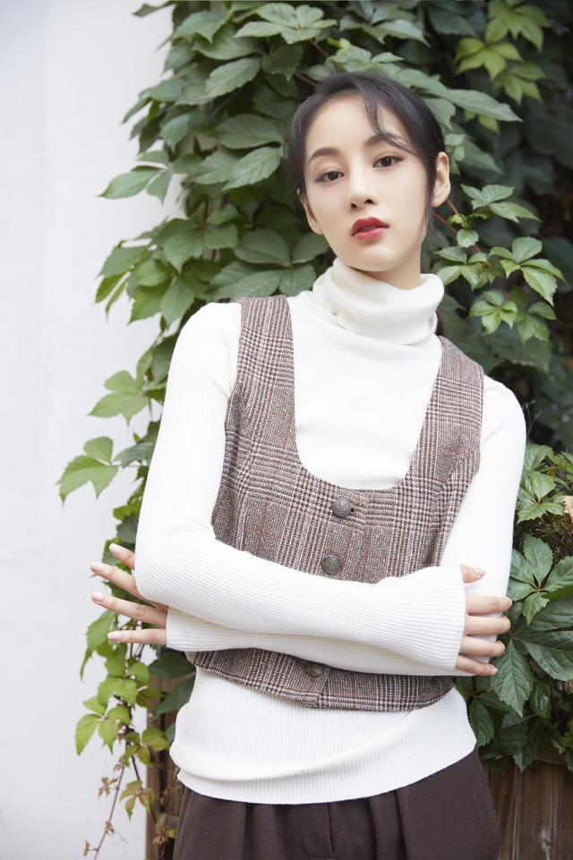 Mingyang Entertainment - Beauty Star - Zhao Yuanyuan - iNEWS